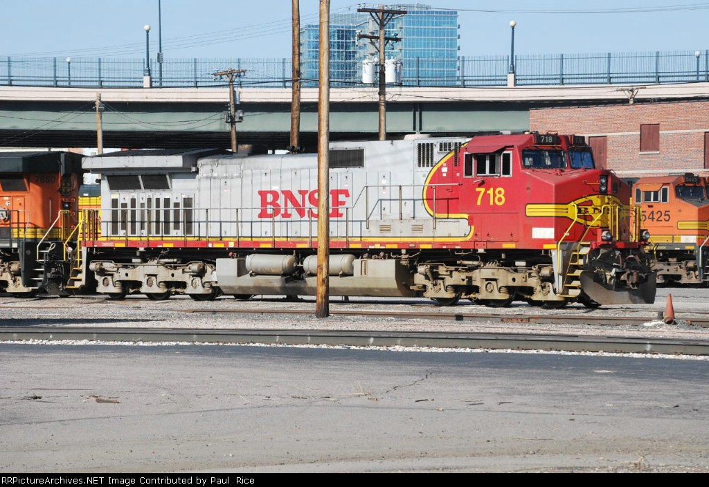 BNSF 718